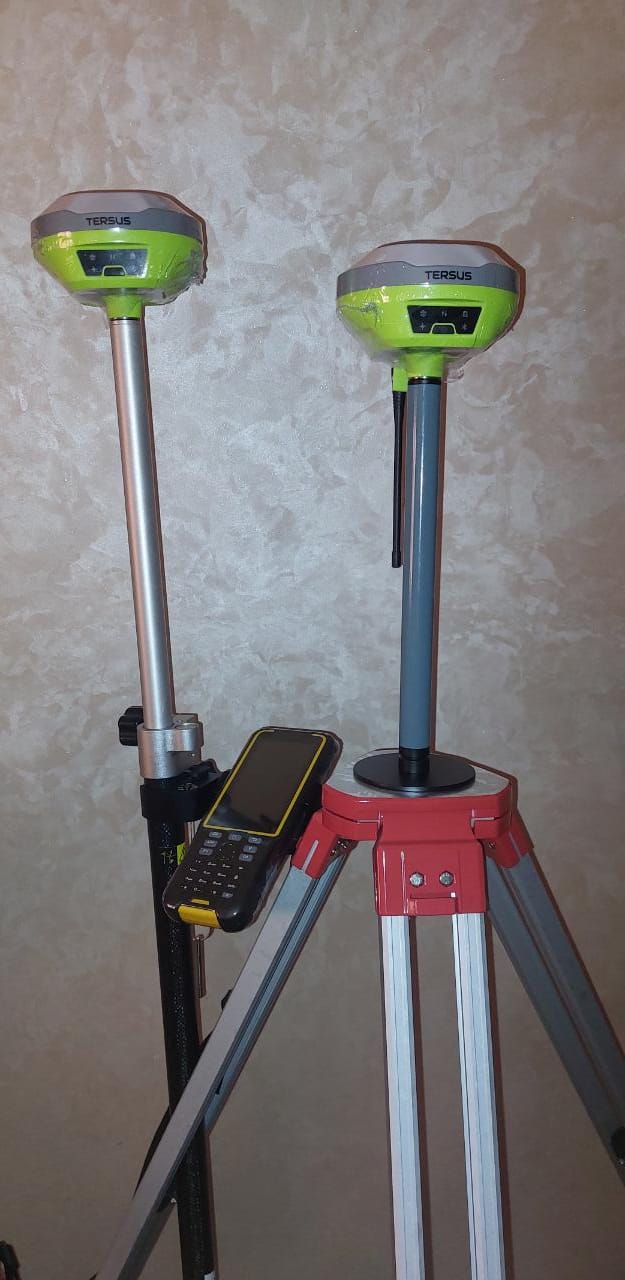 Récepteur LUKA GNSS | Matériel de Topographie